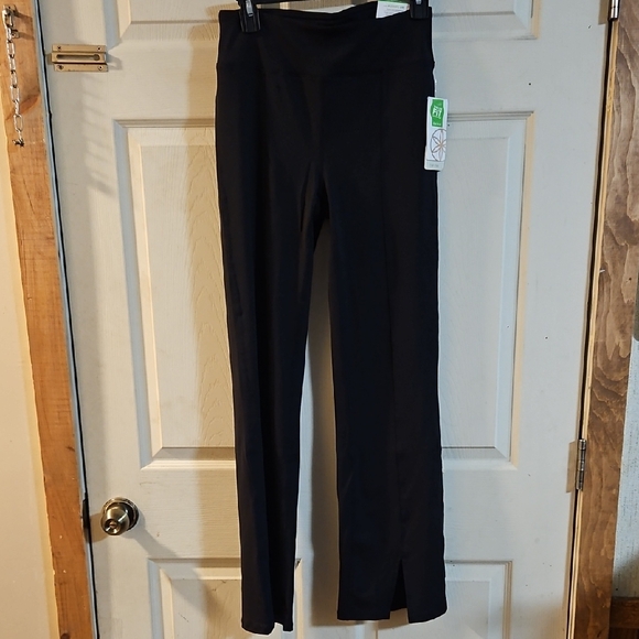 GAIAM | Pants & Jumpsuits | Gaiam The Om Fit Yoga Pant Black New With ...